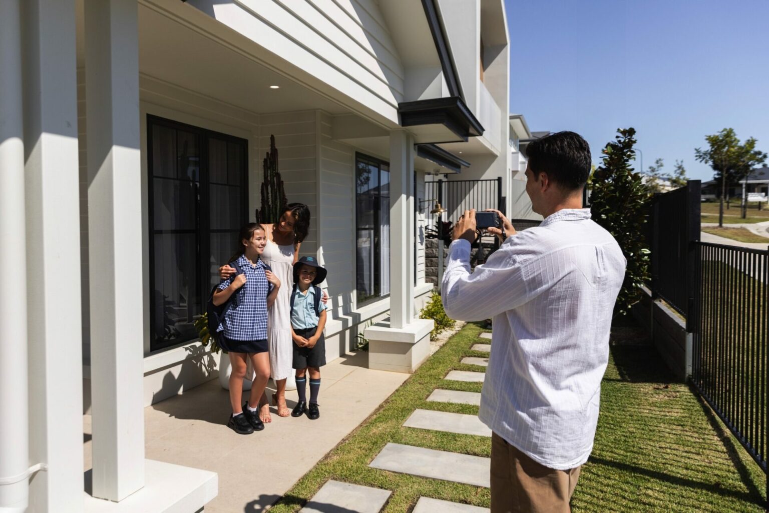 Shoreline Estate, Redland Bay | Bold Living